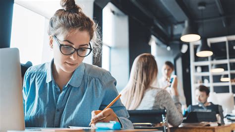 Lettre de motivation le TOP 25 des modèles conseils Canva