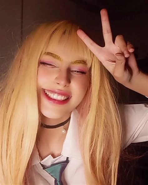 Brasileira fã de Sono Bisque Doll fez um cosplay perfeito da Marin