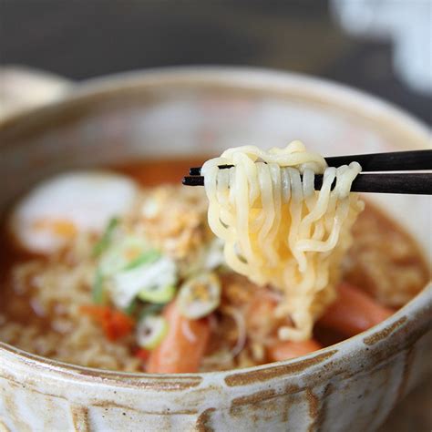 Soupe Chinoise De Vermicelles Au Poulet Et Aux Crevettes