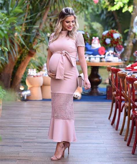 Andressa Suita faz festa deslumbrante para celebrar chá de bebê