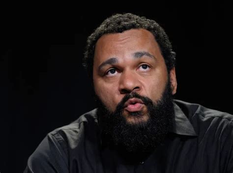 Dieudonné le fisc lui réclame plus de 880 000 euros Public