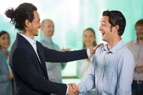 Apa Itu Networking Dalam Dunia Kerja Dan Tips Memulainya