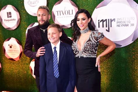 Após polêmica sobre traição Neymar e Bruna Biancardi aparecem juntos