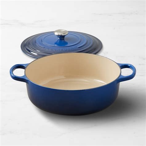 Le Creuset Signature Cast Iron Round Wide Dutch Oven 6 3 4 Qt