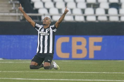 Botafogo Recusa Proposta De Clube Saudita Por Marlon Freitas Mercado