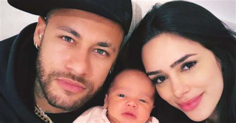 Neymar Surpreende Homenagem De Anivers Rio Para Bruna Biancardi