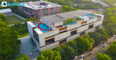 List Of Top Universities In Gujarat Check Now