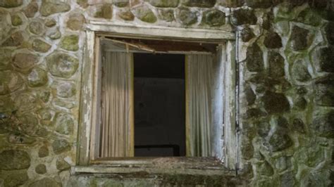 Pin By BadLattitudes X On Abandonded House Oregon Home Decor Decor