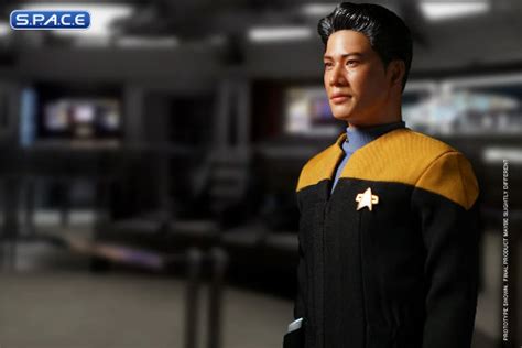 1 6 Scale Ensign Harry Kim Star Trek Voyager