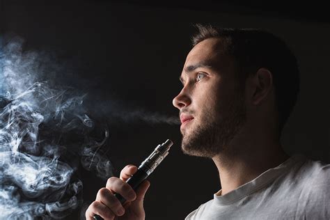 Cigarro Eletr Nico N O Ajuda A Parar De Fumar E Estimula V Cio Clioc