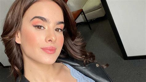 Gala Montes Deja Con La Boca Abierta Al Cantar Con Mariachi Igual Que