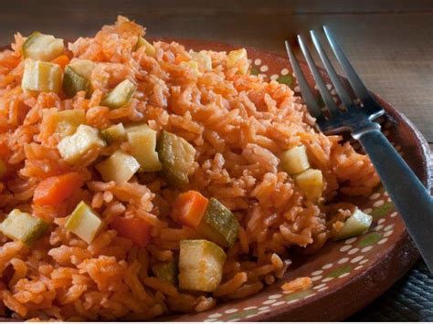 receta arroz rojo con una taza Receta Comida étnica Arroz Como