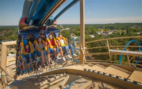 12 Parcs D Attractions Pour S Amuser En Famille