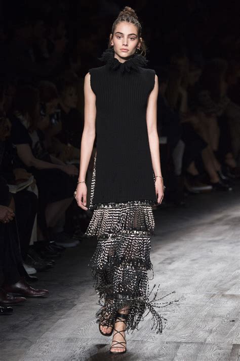 Valentino Spring 2016 Ready To Wear Fashion Show Fashion Ready To