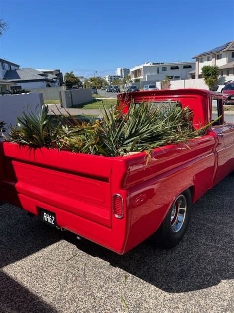 1962 General Motors C10 RoddHood Shannons Club