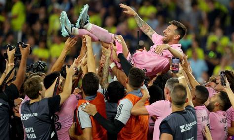 USA Messi offre à lInter Miami son 1er trophée et signe un nouveau