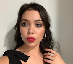 AULII CRAVALHO Nude AZNude