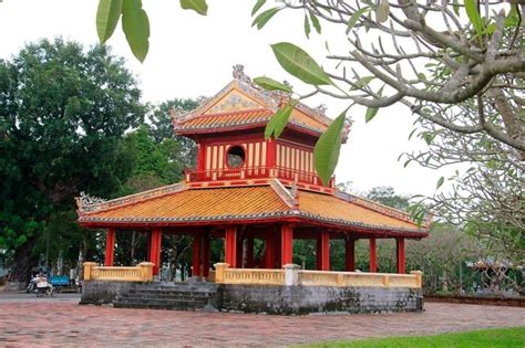 Phu Văn Lâu Địa danh Huế duy nhất được in trên tờ tiền Việt
