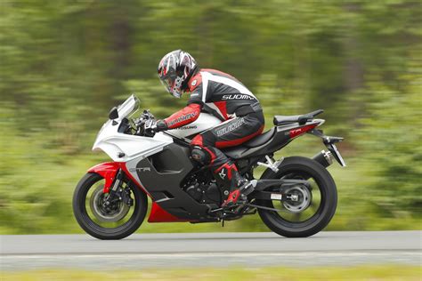 Hyosung GT 650iR Sport Test Gebrauchte Bilder Technische Daten