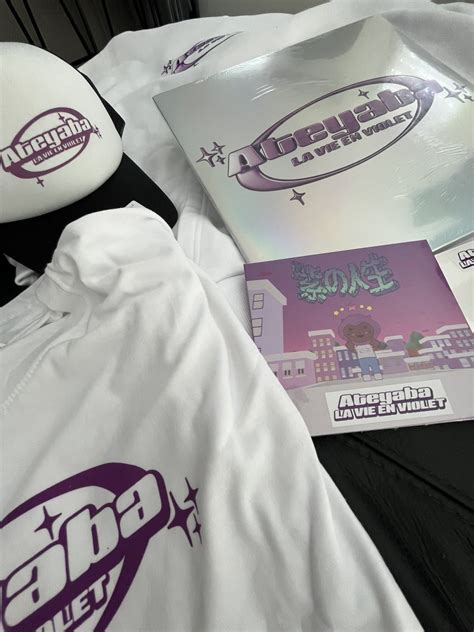 AteyabaVibes On Twitter Jviens De Recevoir Le Merch Cest Honteux