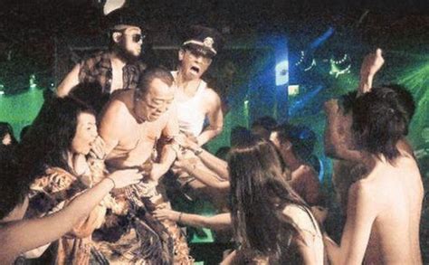 Bữa tiệc thác loạn ở showbiz