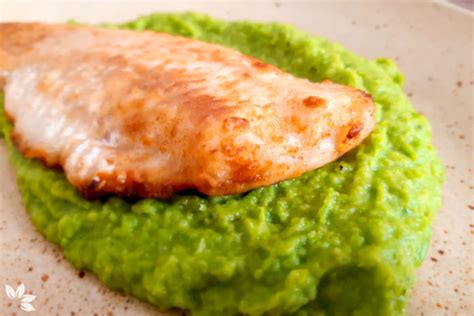Filé de Pescada Frita Purê de Ervilhas Marola Carambola