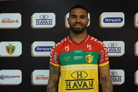 Brusque FC anuncia meia atacante para a Série B EsporteSC