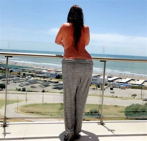 Moria Cas N En Topless Y Sin Photoshop En Mar Del Plata