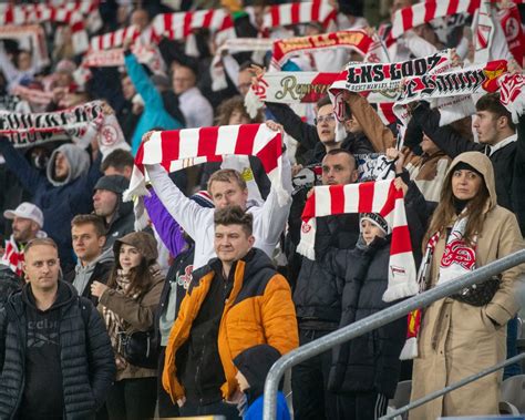 Kibice na meczu ŁKS Łódź z Górnikiem Zabrze Znajdź się w galerii