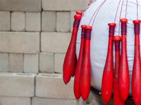 The Dying Art Of Stunning Maldivian Embroidery The Kasabu Libaas