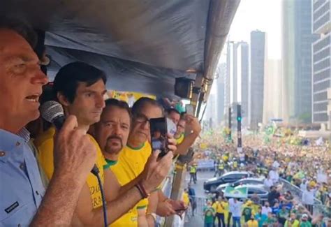 Bolsonaro Sobe O Tom E Ataca Alexandre De Moraes Deixa De Ser Canalha