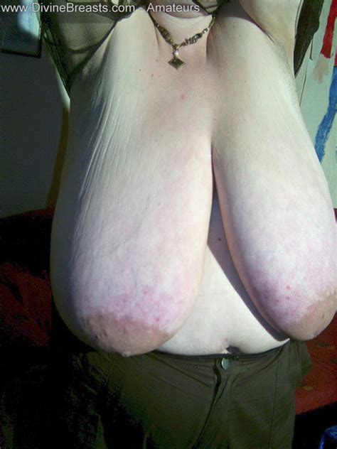 Empty Stretch Marks Hangers Tits Naked Xxx Porn