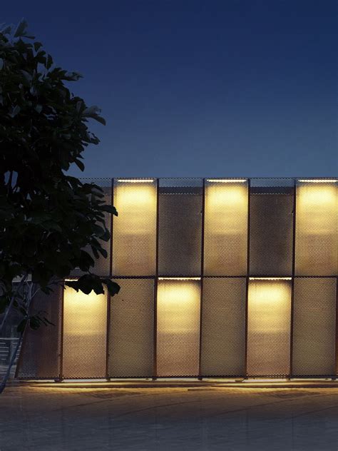 Home Facade Lighting