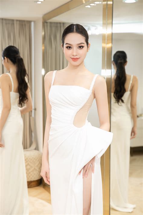 Top 3 Hoa hậu Việt Nam 2022 hội ngộ chuẩn bị cho show của Lê Thanh Hoà
