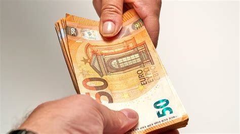 AYUDA GOBIERNO Cómo saber si te han concedido la ayuda de 200 euros