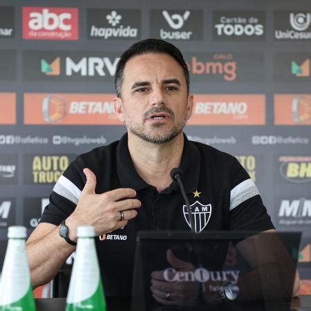 Cbf Rodrigo Caetano Aceita Convite Para Ser Diretor De Sele Es