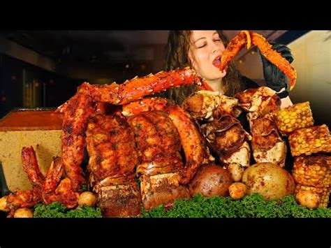 King Crab Seafood Boil Mukbang Creamy Cajun Sauce Deshelled