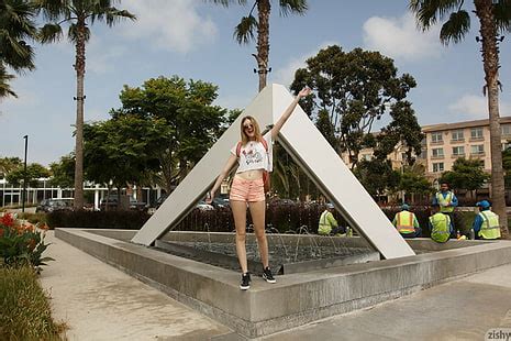 HD Wallpaper Lena Anderson Women Blonde Shorts Sloan Kendricks