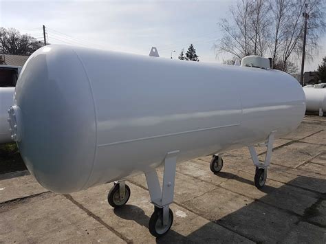 Zbiornik na gaz LPG propan butan gazowy 2700 4850 6400 brutto montaż
