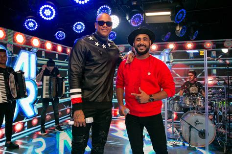 Ra Saia Rodada Lan A Clipe L O Santana E Vers O Deluxe Do Lbum