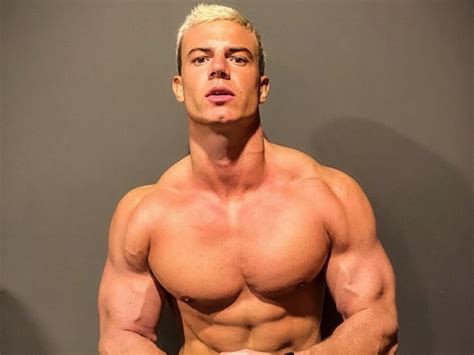 Adrien Laurent Nu Sur Mym Il Est Accus De Prostitution Masculine