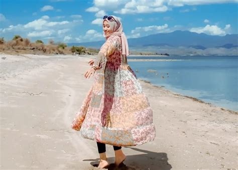 Style Ootd Ke Pantai Dengan Hijab Cantik Anti Gerah
