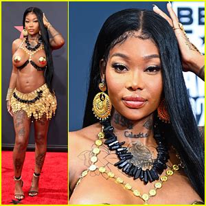 Summer Walker Wears Barely There Outfit At BET Awards After Confirm