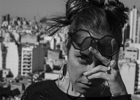 Sara Hebe Mi tarea es ponerle rima a lo que ya está escrito en la
