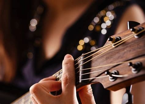 The Best Acoustic Guitar Strings For Beginners Mozart Project