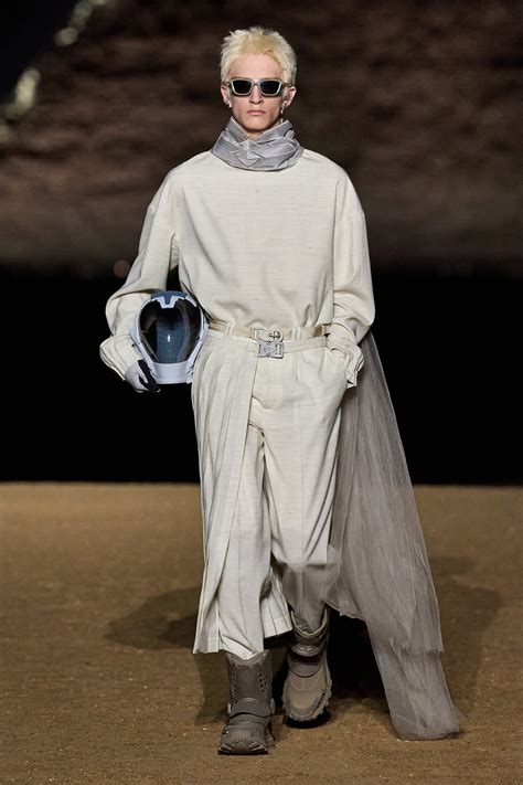 Dior Men Pre Fall Menswear Fashion Show Vogue