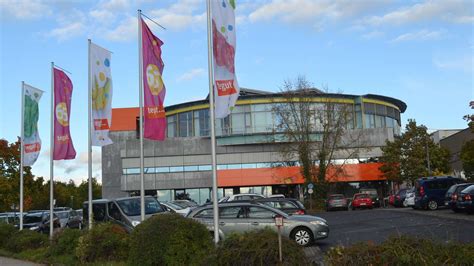Tegut baut an der A7 bei Hünfeld neu Bleibt in Fulda Zentrale