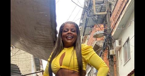 Tati Quebra Barraco Homenageou Ludmilla Ap S O Show Purepeople