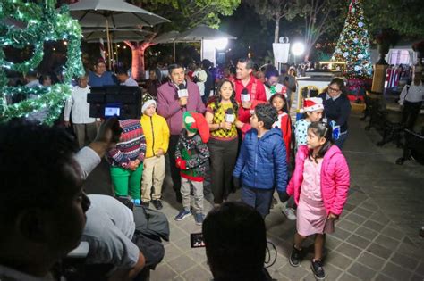 Abren al público la pista de hielo y el Pueblo Mágico Oaxaqueño NSS
