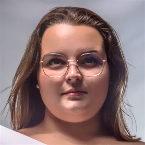Célia Pereira Casting PommPoire